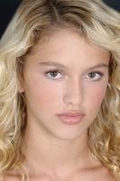 Angeline Appel | OSOBNOSTI.cz