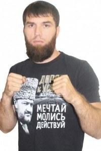 Azamat Aliev | OSOBNOSTI.CZ