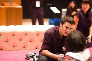 Cameron Bright | OSOBNOSTI.cz