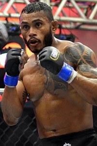 Charles Henrique | OSOBNOSTI.CZ