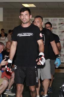 Chris Crosby | OSOBNOSTI.CZ