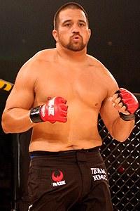 Chris West | OSOBNOSTI.CZ