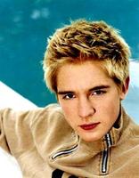 Dhani Lennevald | OSOBNOSTI.cz