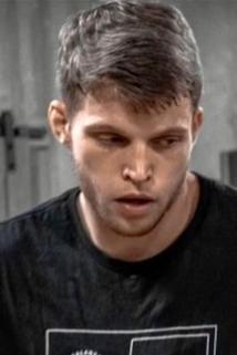 Garrett Sharp | OSOBNOSTI.CZ