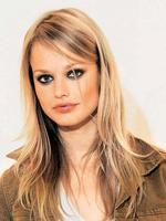 Helena Houdová | OSOBNOSTI.cz