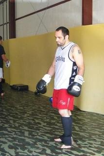 Joshua Cates | OSOBNOSTI.CZ