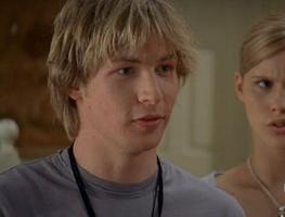 Lewis McCartney | OSOBNOSTI.cz