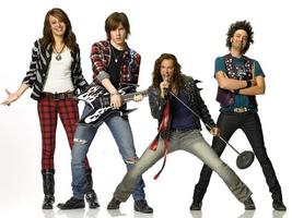 Iron Weasel | OSOBNOSTI.cz