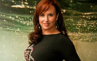 April Telek | OSOBNOSTI.cz