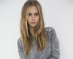 Katharina Damm | OSOBNOSTI.CZ