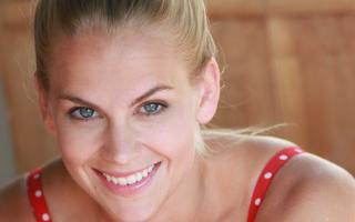 Maddy Curley | OSOBNOSTI.cz